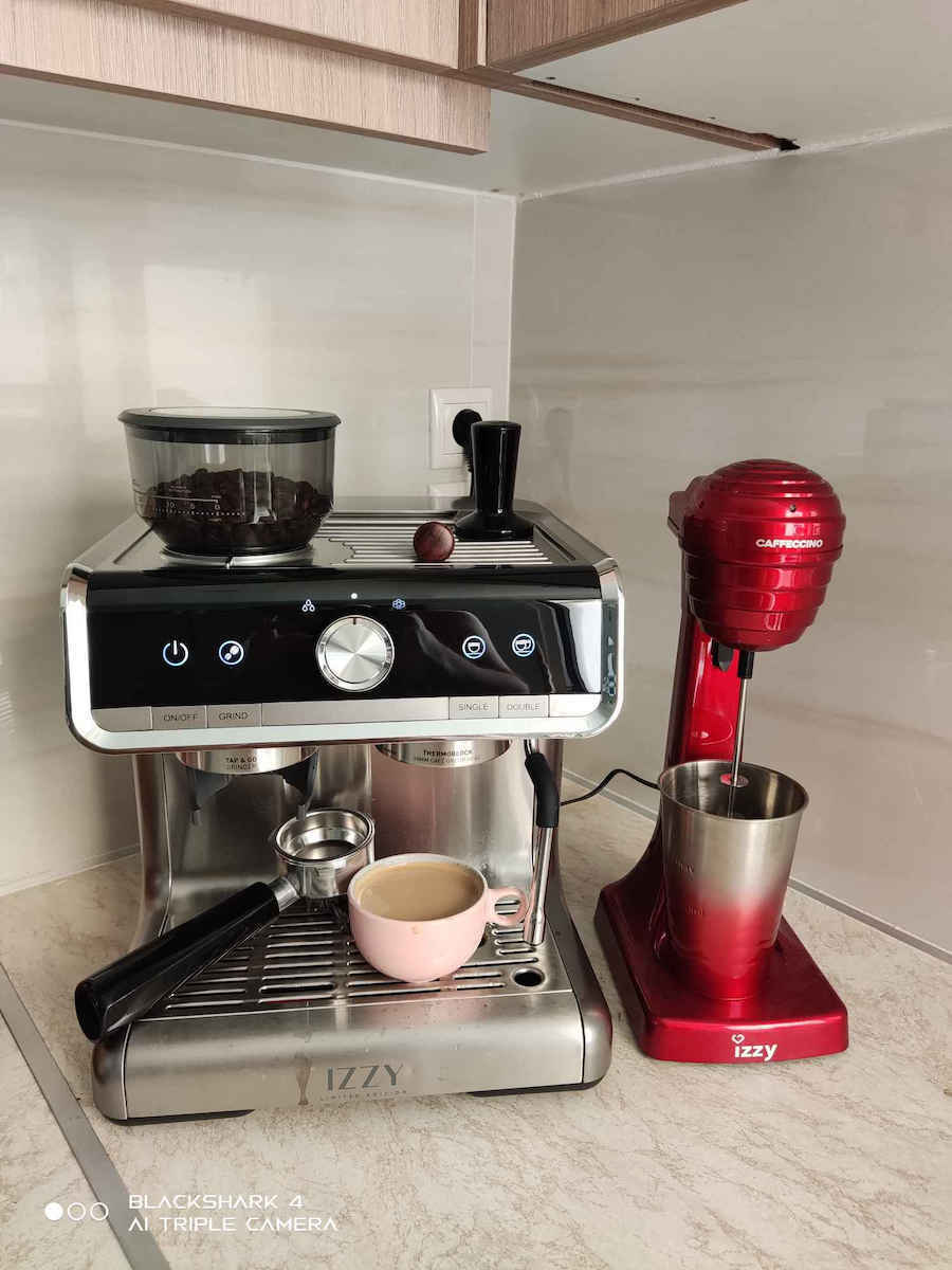 Izzy IZ-6007 Αυτόματη Μηχανή Espresso 1500W Πίεσης 10bar με Μύλο Άλεσης ...