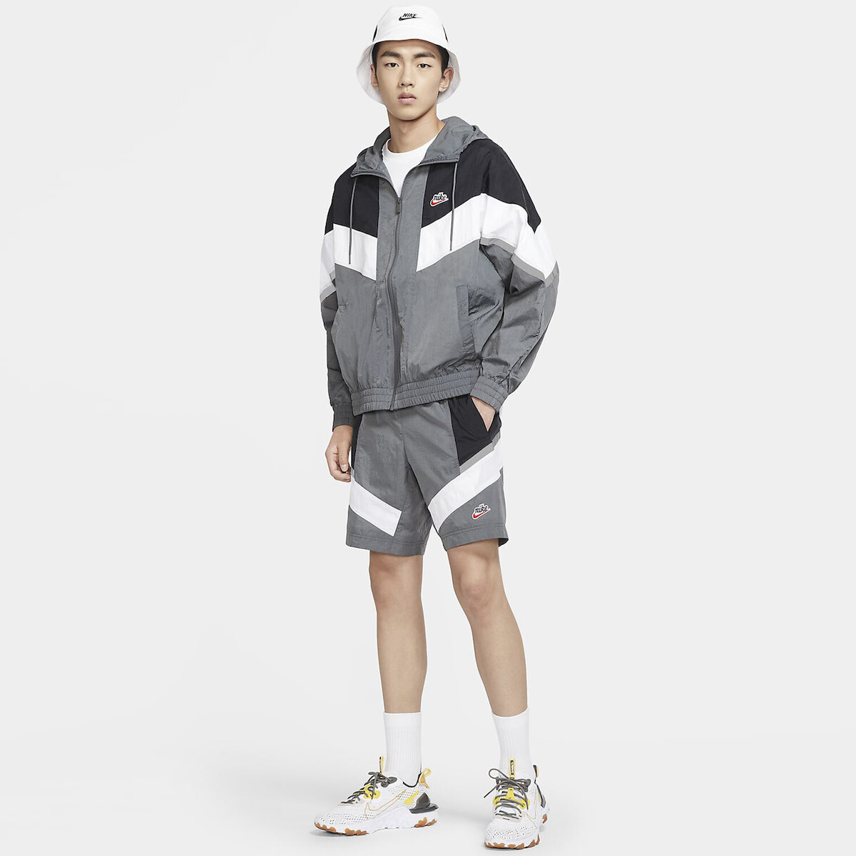 Nike Sportswear Heritage Windrunner Αθλητική Ανδρική Βερμούδα Λευκή CU4436-068 | Skroutz.gr