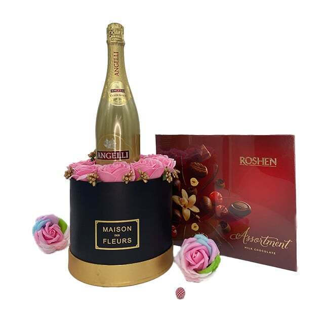 Sweet Box Gift Set Arrangement Pink Soap Roses Angeli Cuvee Gold ...